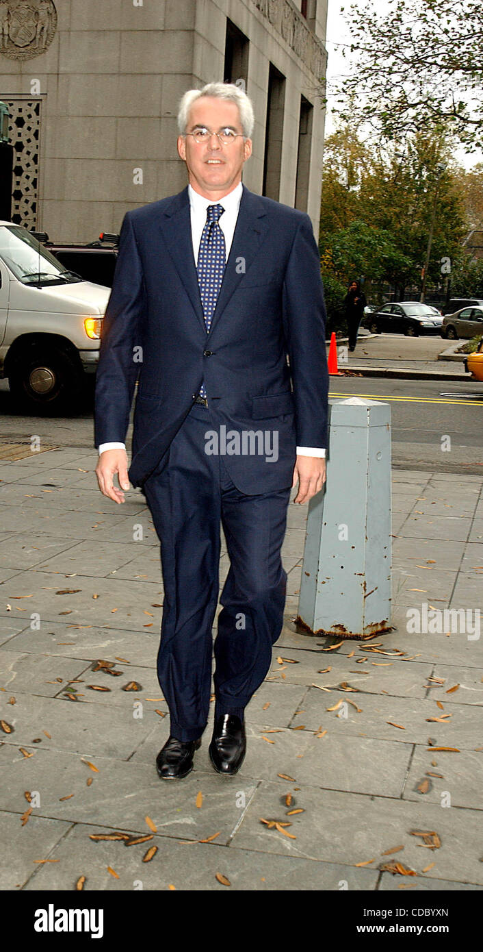 K33924AR.ROSIE O'DONNELL WITH HER PUBLICIST CINDI BERGER ARRIVING AT NY ...