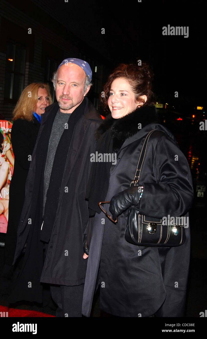 Arliss howard and debra winger hi-res stock photography and images - Alamy