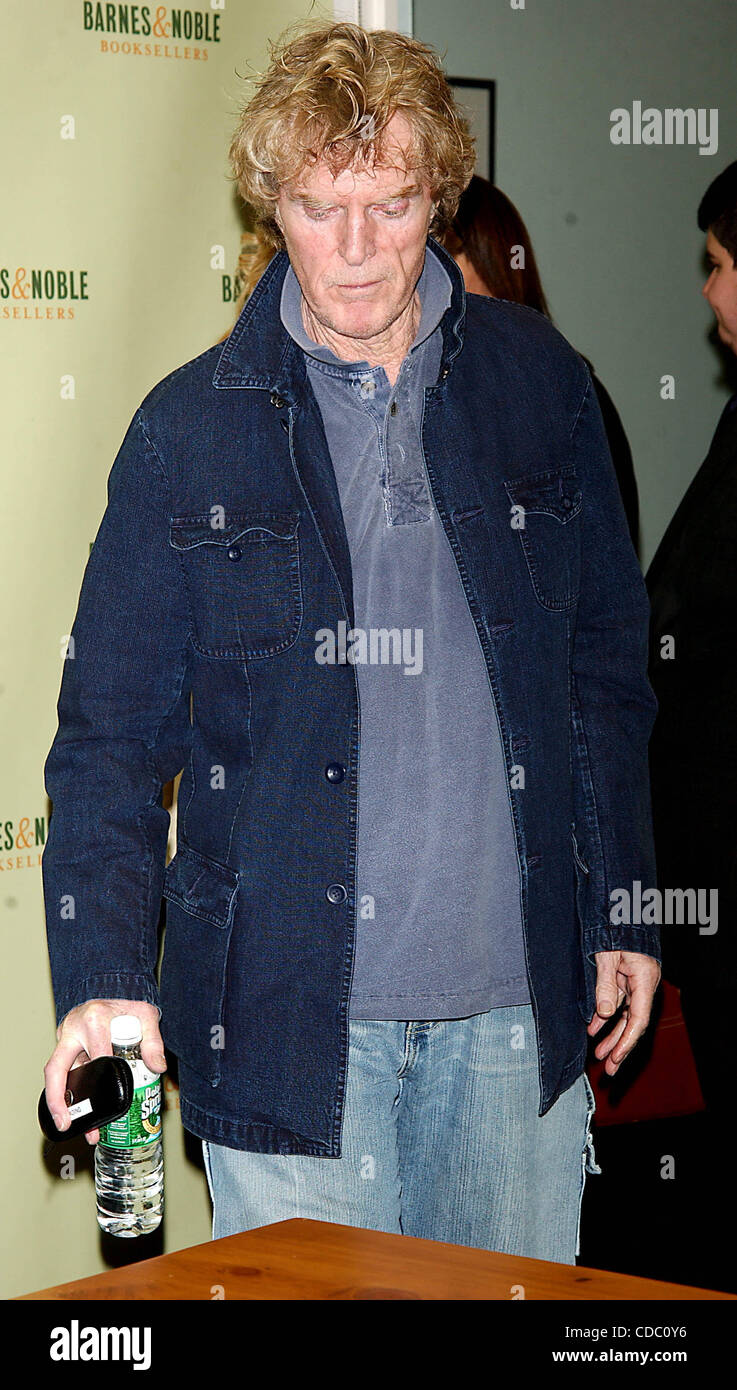 K36889AR.DON IMUS AND WIFE DEIDRE SIGN'S COPIES OF ''THE IMUS RANCH ...