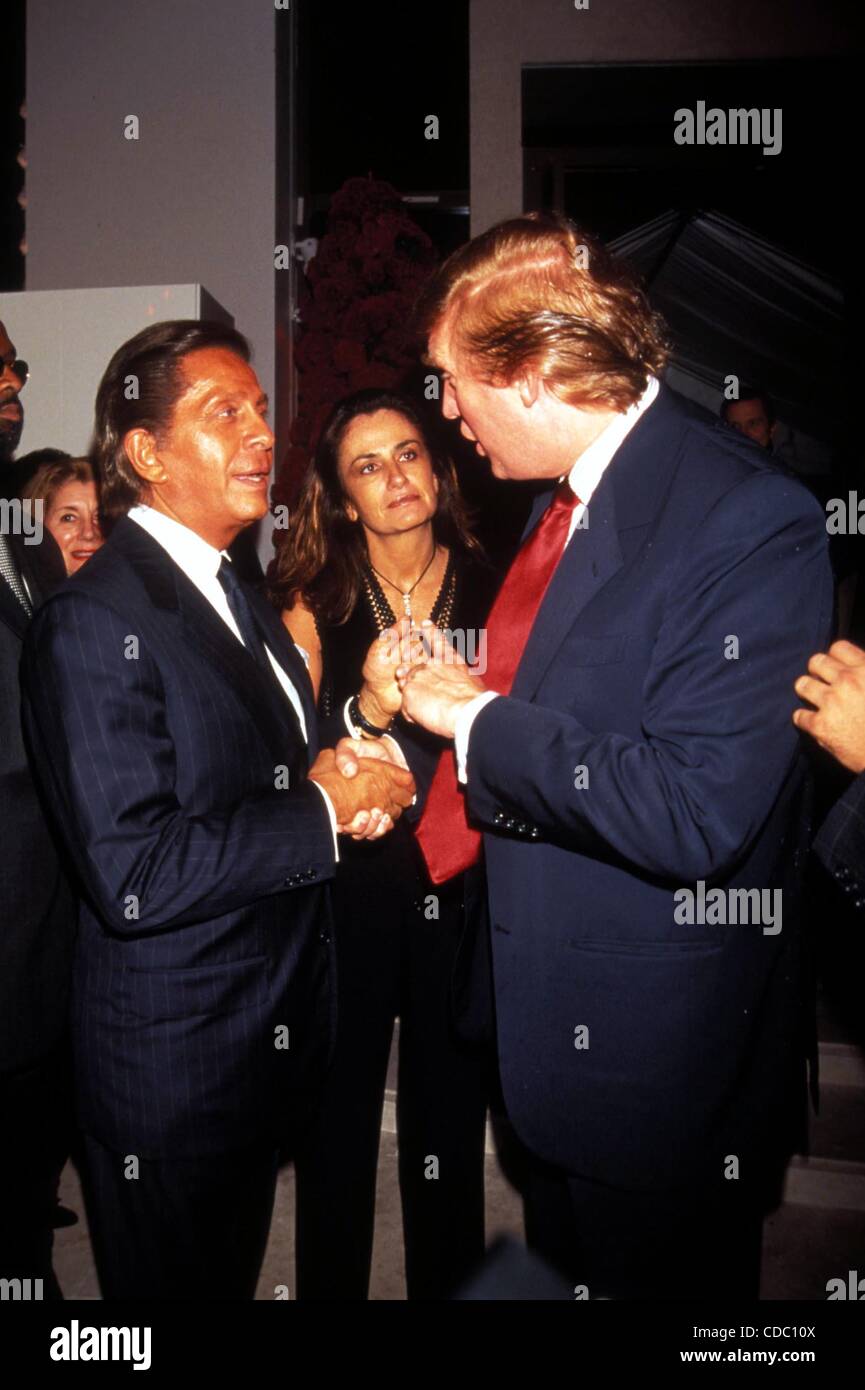 K6182AR.VALENTINO BOUTIQUE OPENING IN NEW YORK New York.VALENTINO AND ...