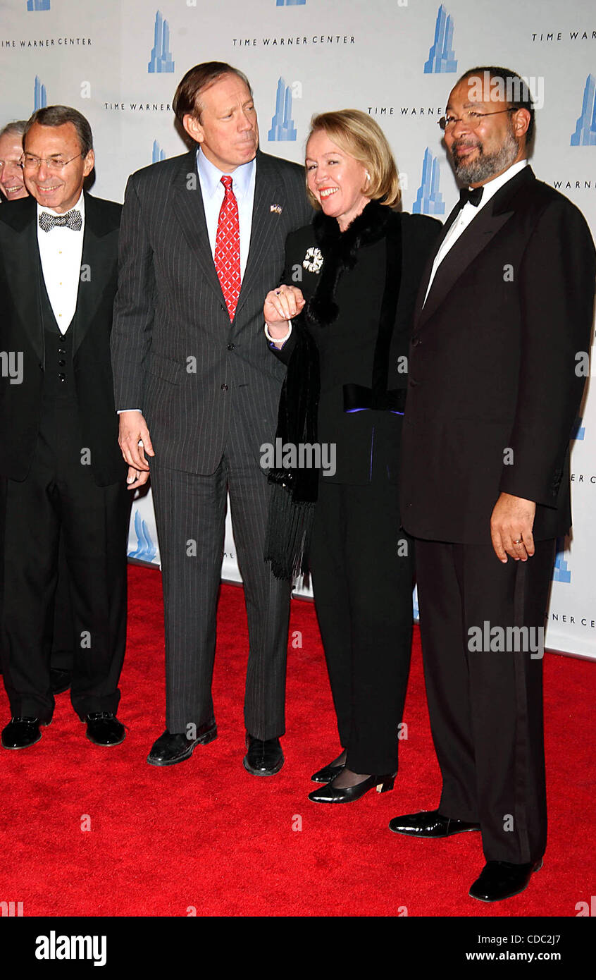 K35281AR.THE NEW TIME WARNER CENTER GRAND OPENING AT COLUMBUS CIRCLE IN ...