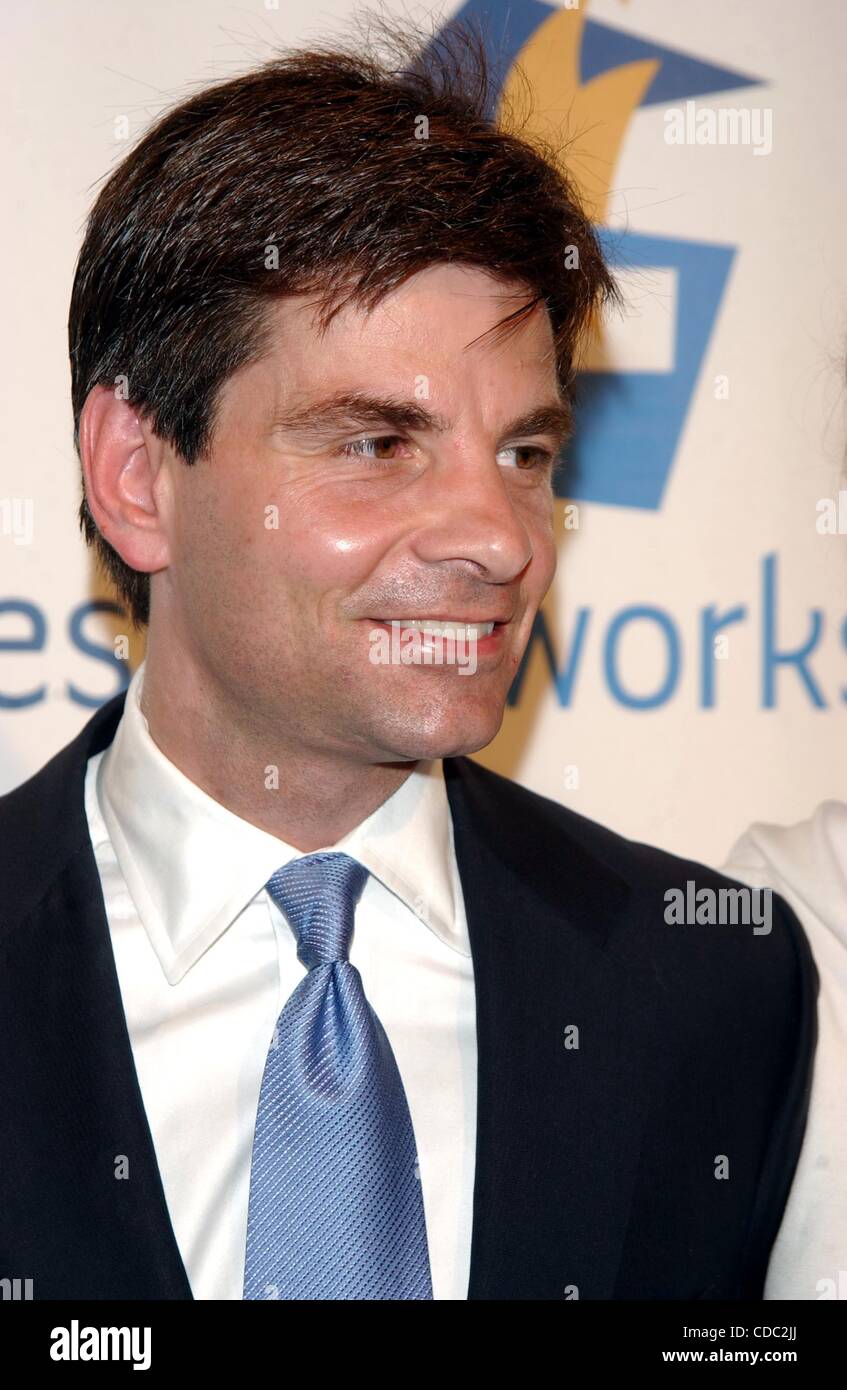 K37682AR.DIANE SAWYER AND ELMO HOST SESAME WORKSHOP'S SECOND ANNUAL ...