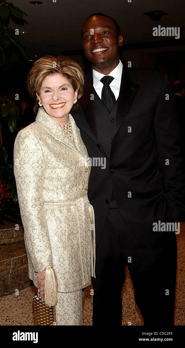 K37002AR.2004 WHITE HOUSE CORRESPONDENTS DINNER AT THE WASHINGTON ...