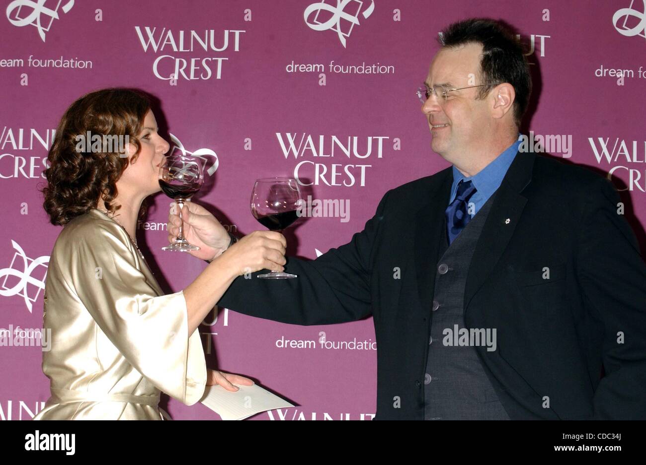 K29889AR SD0404.WALNUT CREST MILLION DOLLAR CELEBRITY.WINE CHALLENGE.W ...