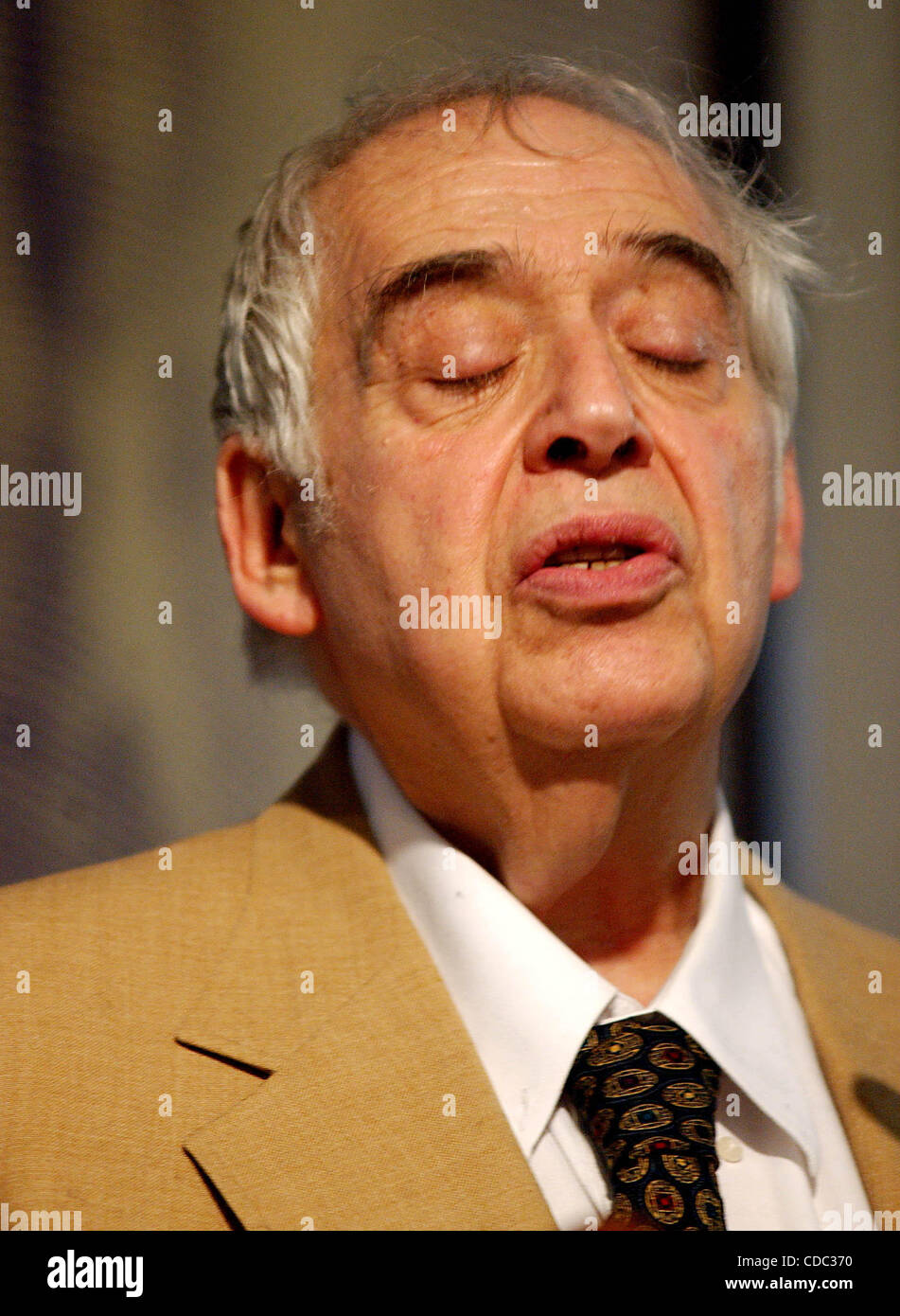 Harold bloom hi-res stock photography and images - Alamy
