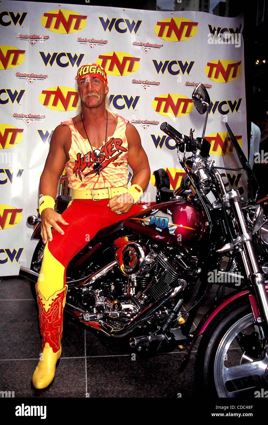 Wcw hi-res stock photography and images - Alamy