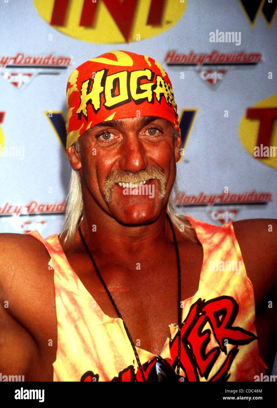 K2359AR SD0814.LIVE WCW WRESTLING COMES TO TNT.HULK HOGAN . / 1995 ...