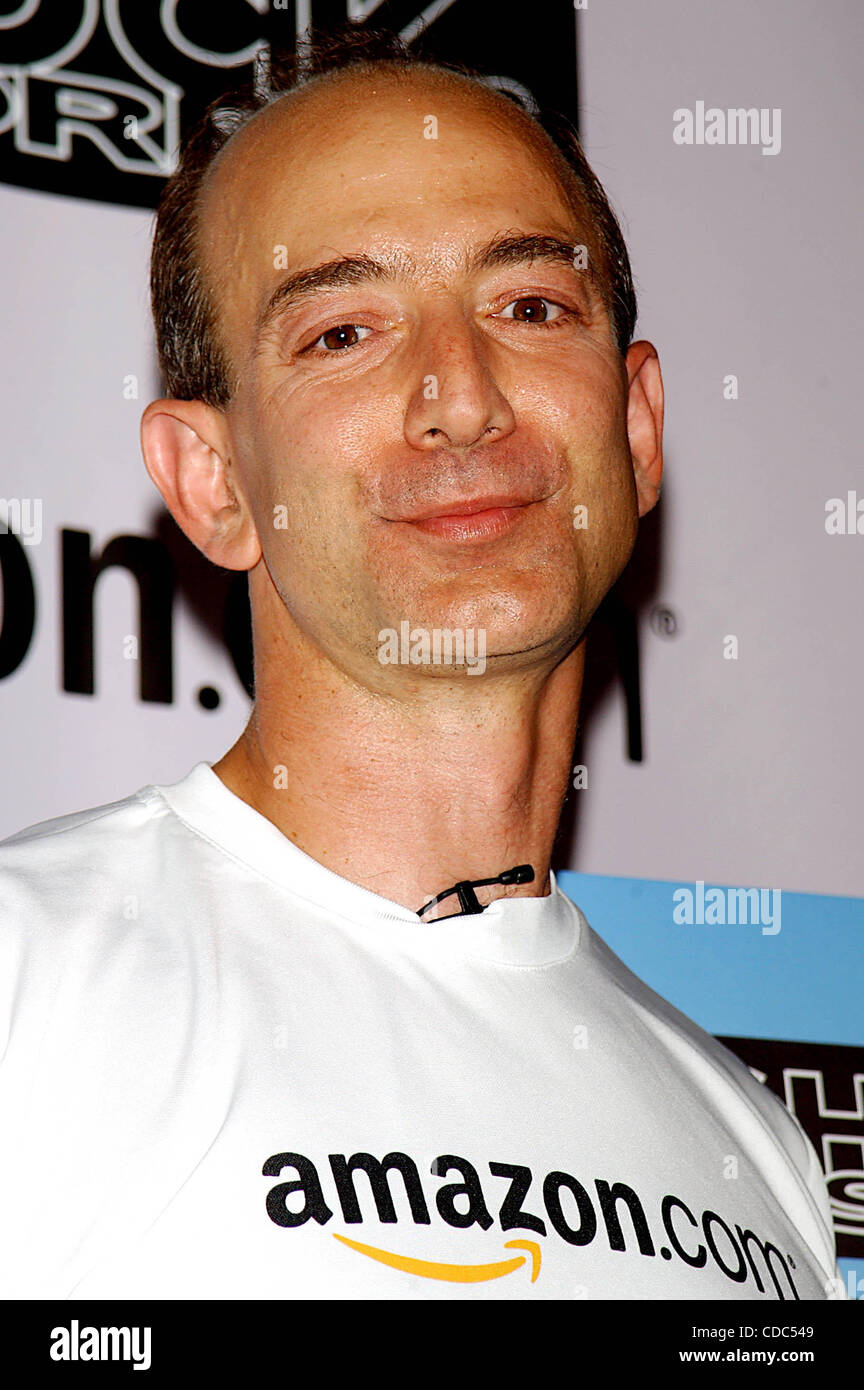 Jeff bezos hi-res stock photography and images - Alamy