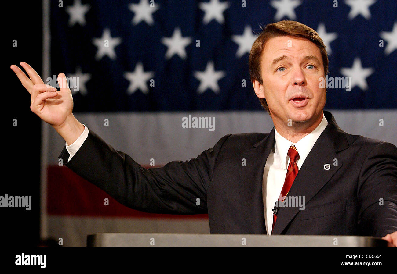 K35693AR.JOHN EDWARDS CAMPAIGNING FOR PRESIDENT AT COLUMBIA UNIVERSITY ...