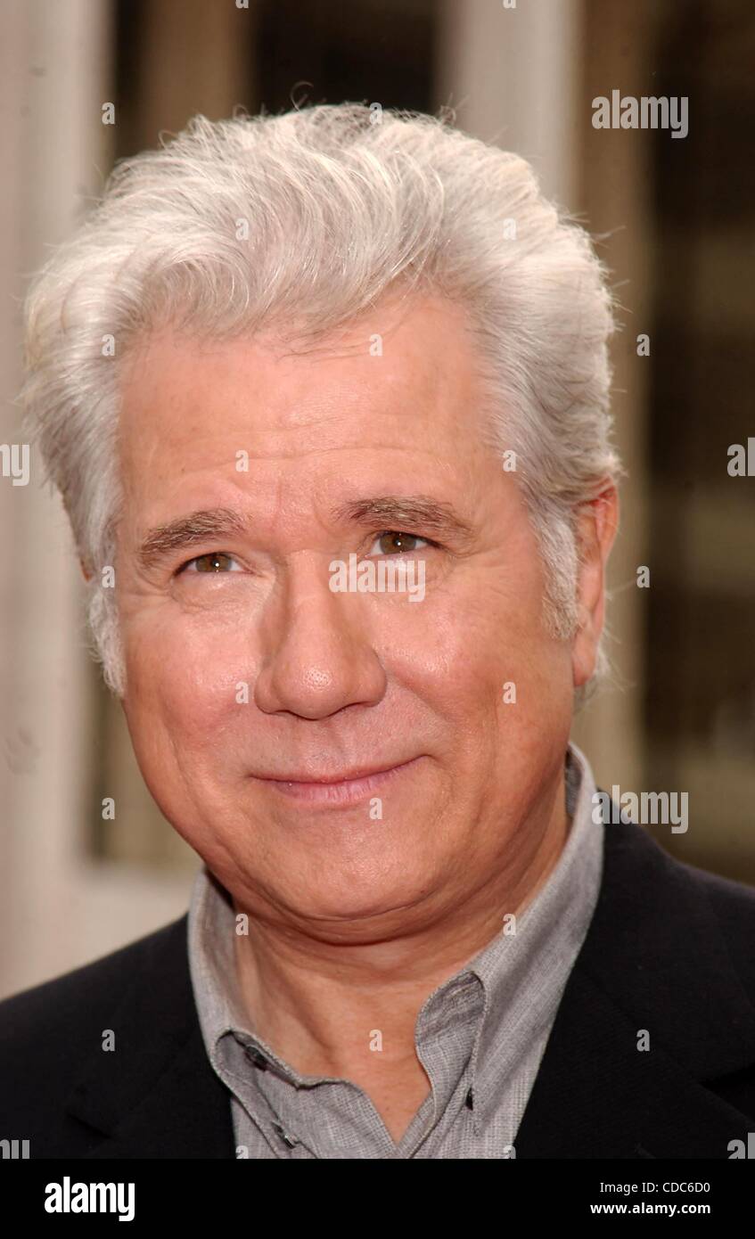 John larroquette hi-res stock photography and images - Alamy