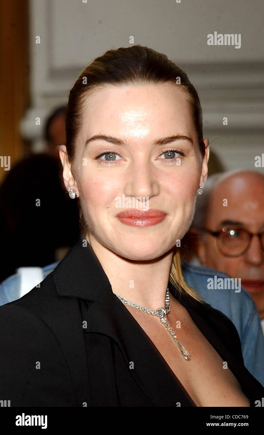 KATE WINSLET.K30361AR.BROADWAY OPENING NIGHT OF ''GYPSY'' AT THE ...