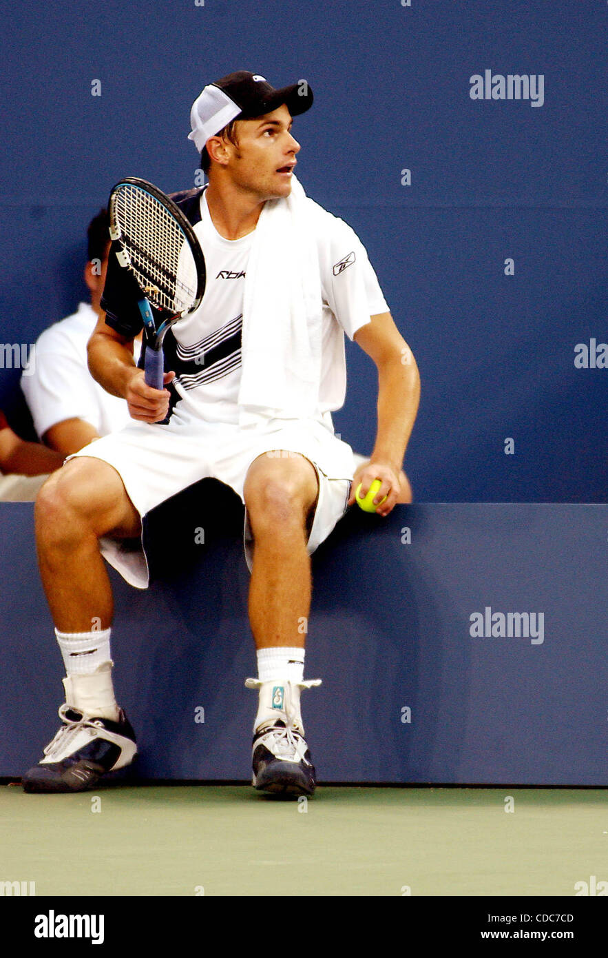 Andy roddick 2003 u s open hi-res stock photography and images - Alamy