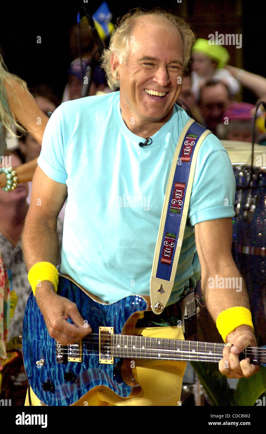 Jan. 1, 2011 - New York, New York, U.S. - K31687JKRON.JIMMY BUFFETT ...