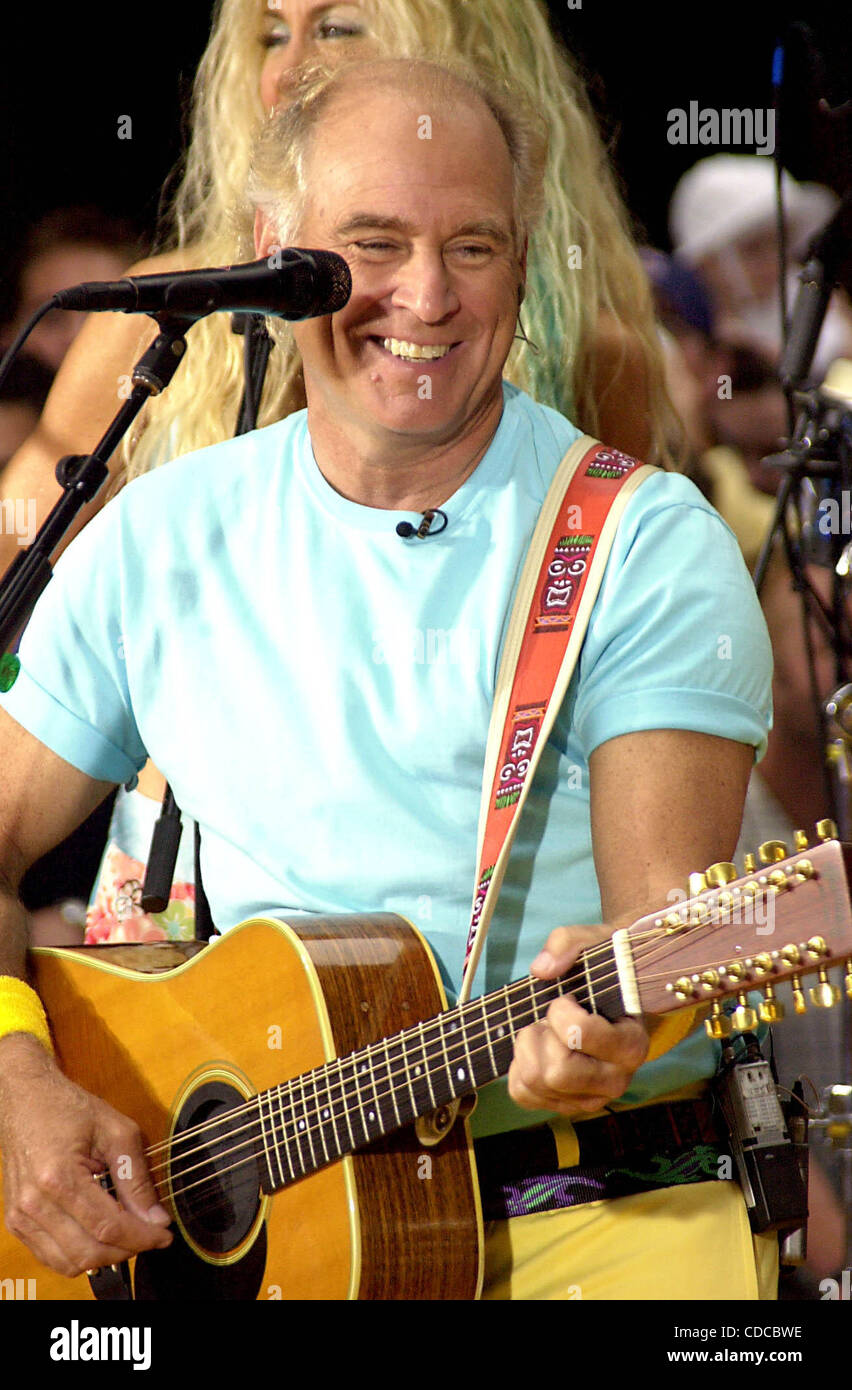 Jan. 1, 2011 - New York, New York, U.S. - K31687JKRON.JIMMY BUFFETT ...