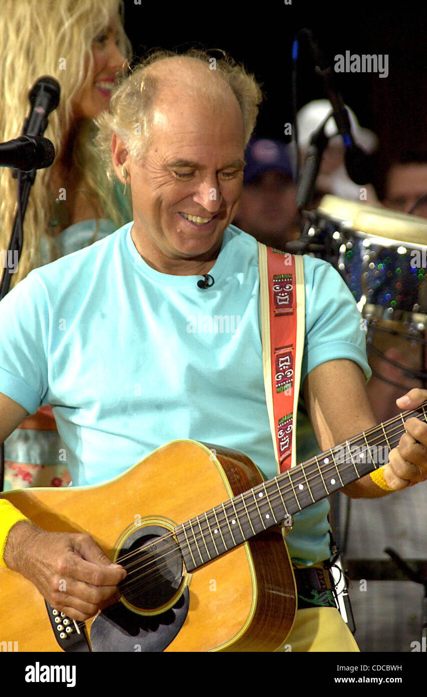 Jan. 1, 2011 - New York, New York, U.S. - K31687JKRON.JIMMY BUFFETT ...