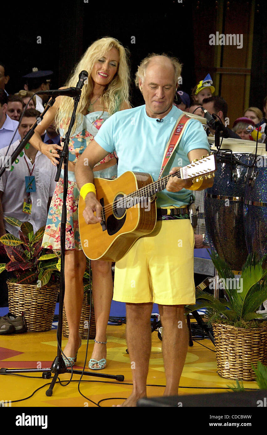 Jan. 1, 2011 - New York, New York, U.S. - K31687JKRON.JIMMY BUFFETT ...