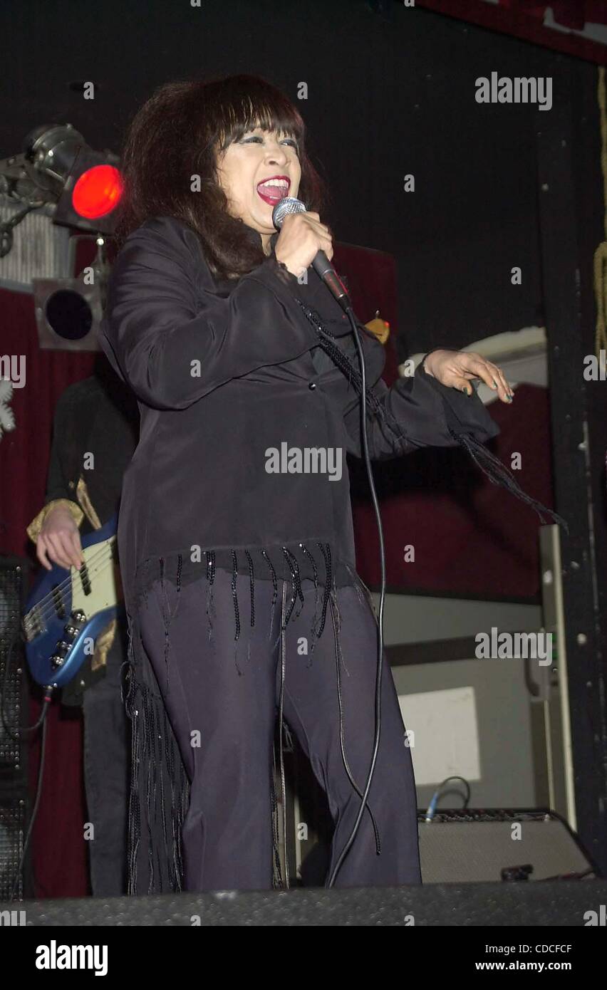 Jan. 1, 2011 - New York, New York, U.S. - K34704JKRON.RONNIE SPECTOR ...