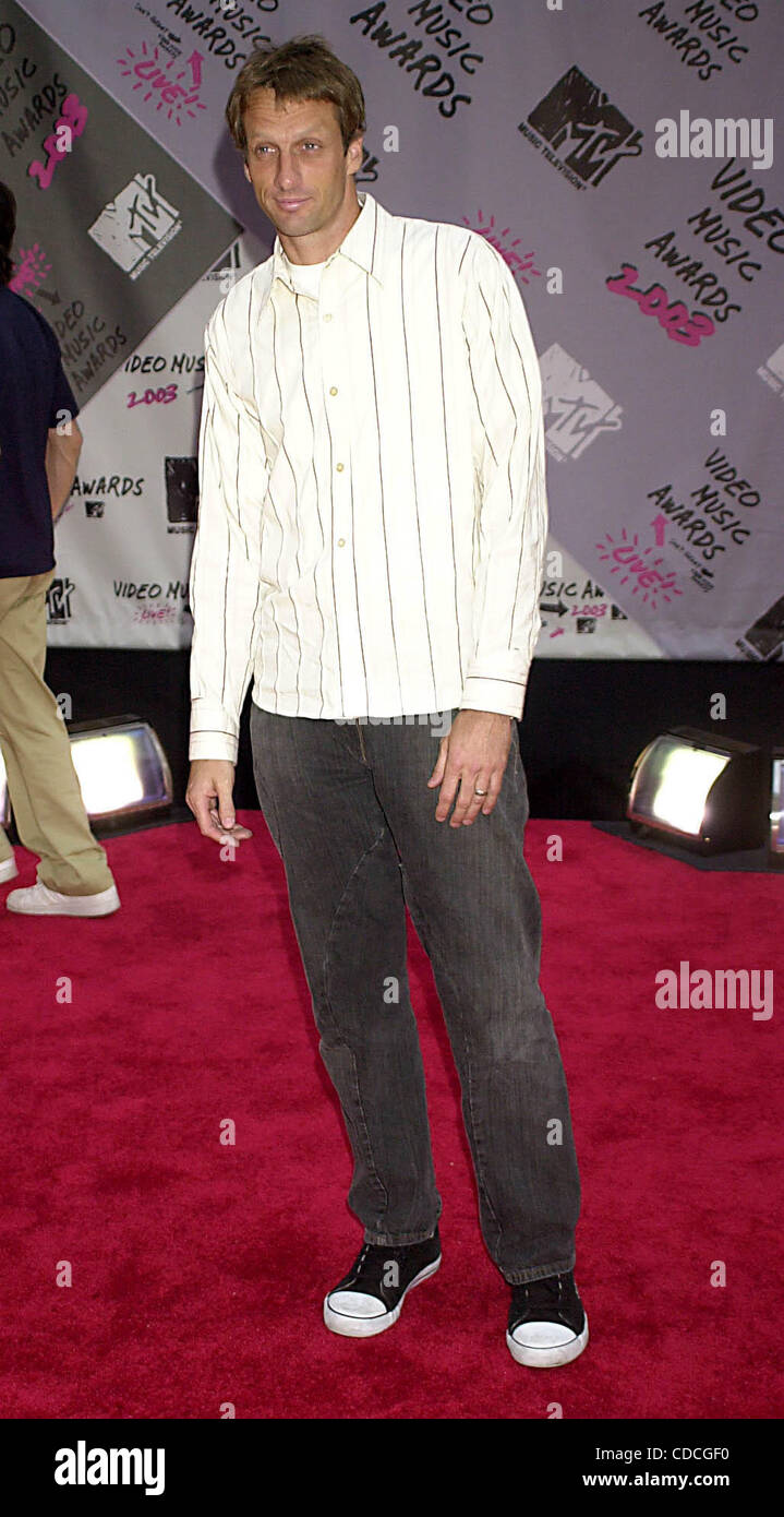 Tony hawk music hi-res stock photography and images - Alamy