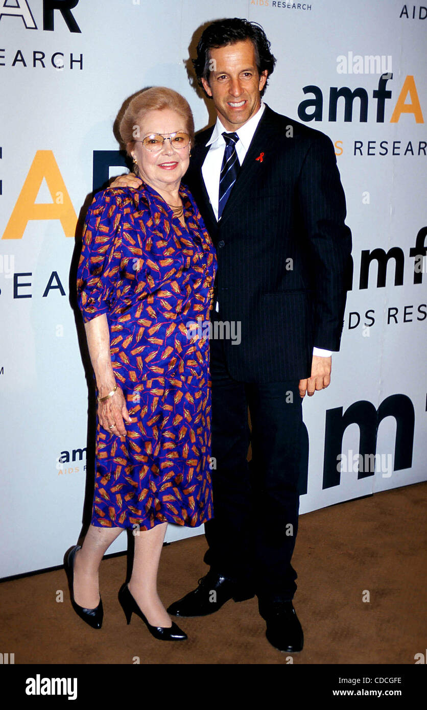 Dr mathilde krim hi-res stock photography and images - Alamy