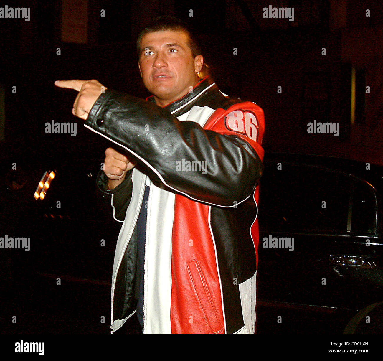 K30918ML.(BOXER) DANNY MUSICO WITH GIRLFRIEND JENNA AT THE 6 THOMPSON ...