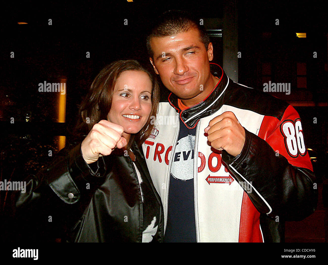 K30918ML.(BOXER) DANNY MUSICO WITH GIRLFRIEND JENNA AT THE 6 THOMPSON ...