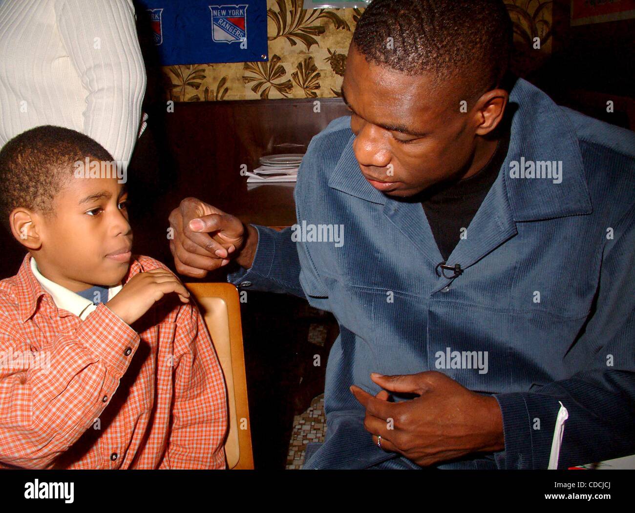 K34646ML.ASHANTI TO READ WITH KIDS FOR .''KNICKS READ-TO-ACHIEVE ...