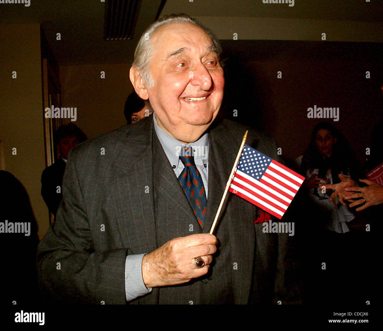 Fyvush finkel hi-res stock photography and images - Alamy