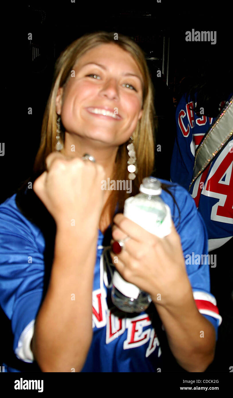 K35139ML.SUPERSKATE VI.A CELEBRITY HOCKEY EVENT TO BENEFIT RANGERS ...