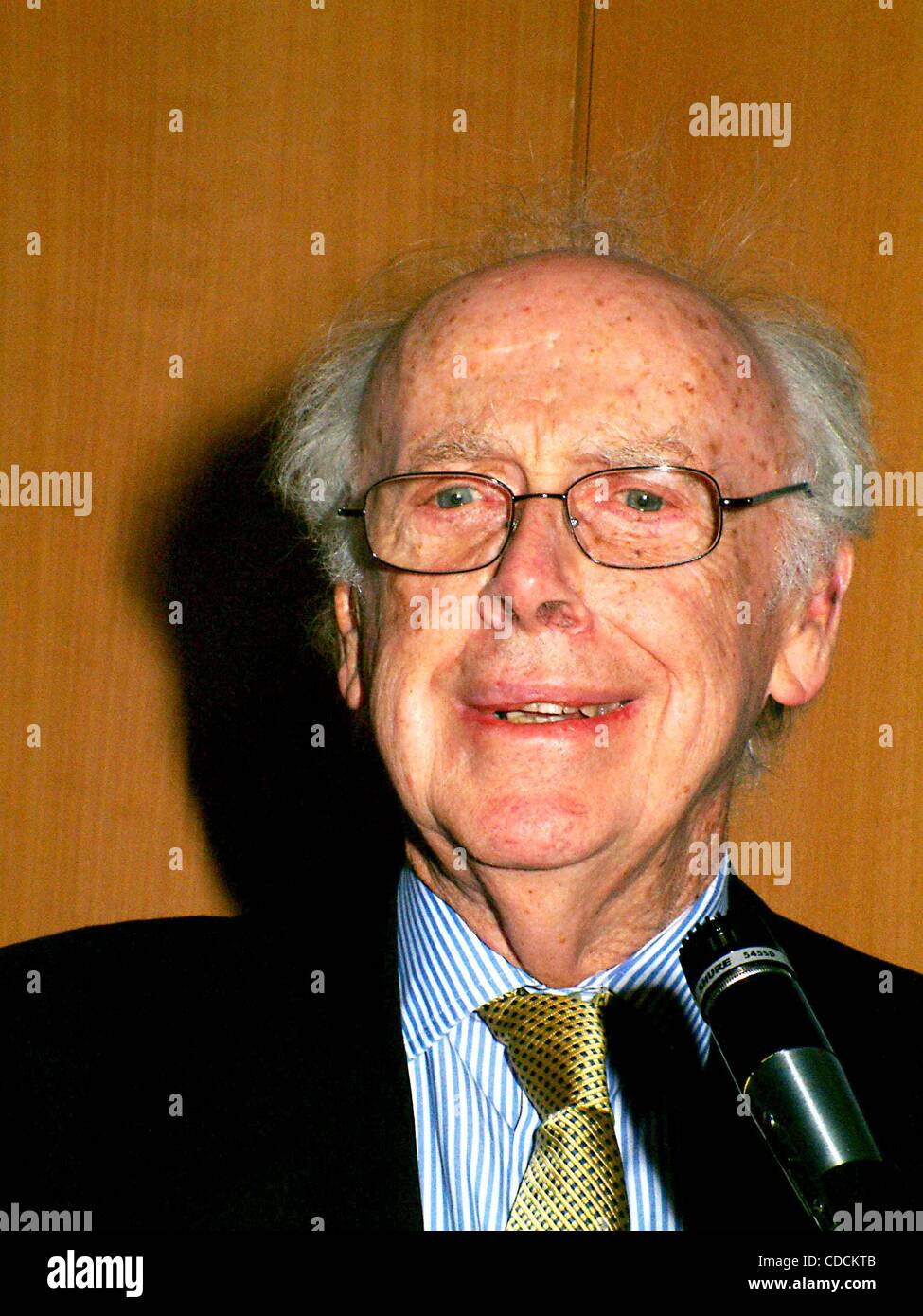 Dr james d watson hi-res stock photography and images - Alamy