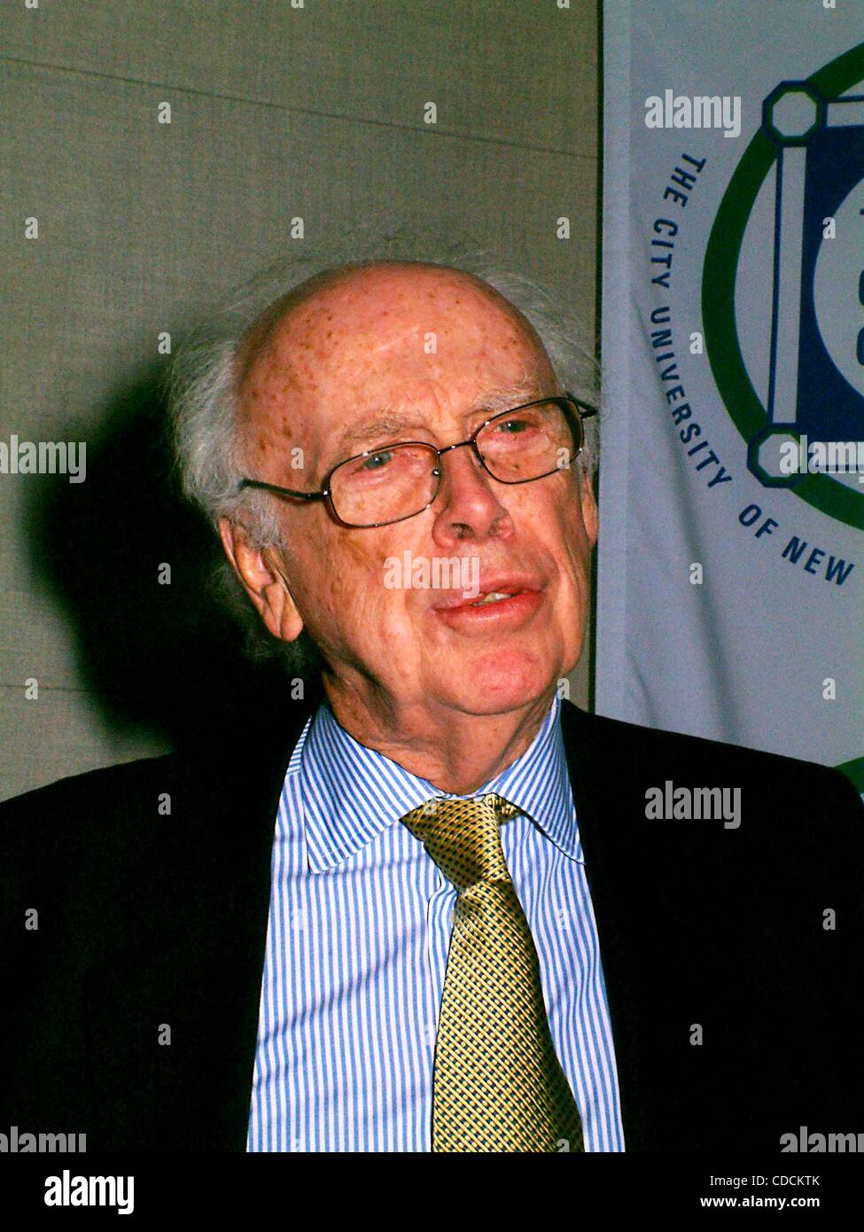 Dr james d watson hi-res stock photography and images - Alamy