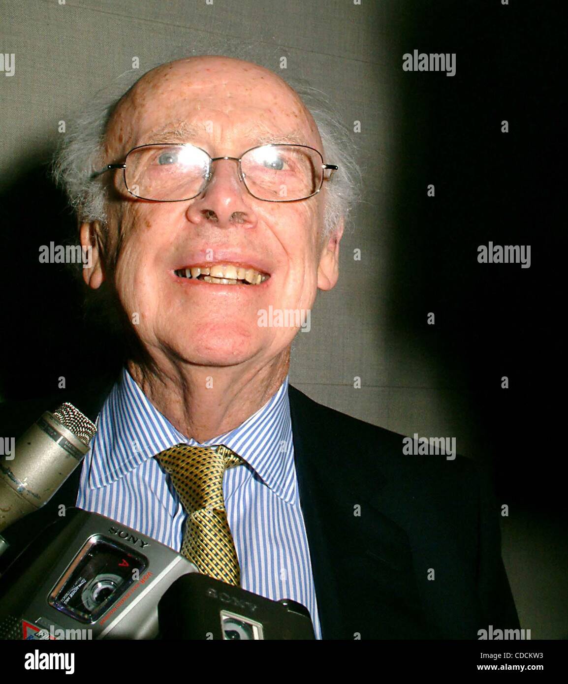 James d watson hi-res stock photography and images - Alamy