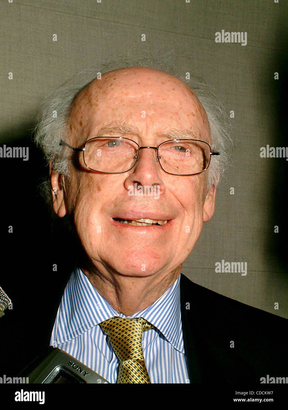 Dr james d watson hi-res stock photography and images - Alamy