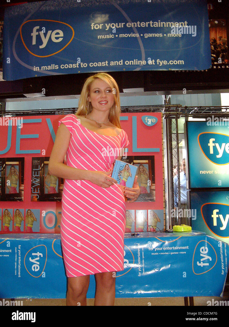 SINGER JEWEL AT A CD SIGNING AT FYE ON SIXTH AVENUE AND 51ST ST. NEW ...
