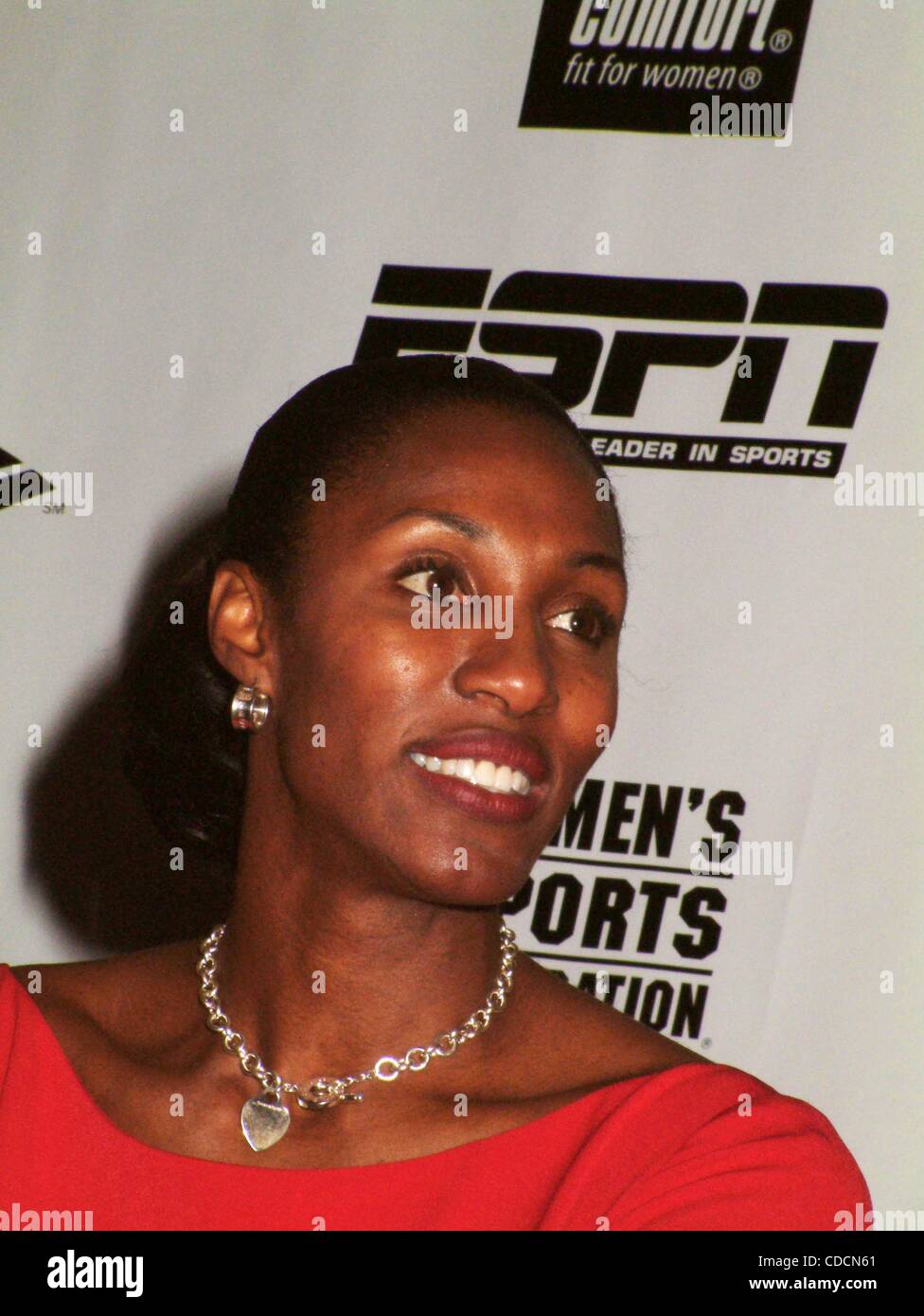 Lisa leslie hi-res stock photography and images - Alamy