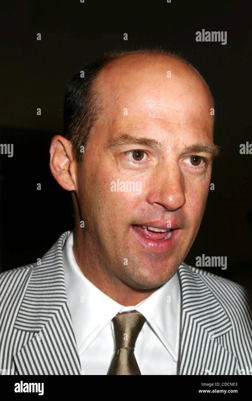 K36554ML.THE 2004 DO SOMETHING BRICK AWARDS AT THE METROPOLITAN ...