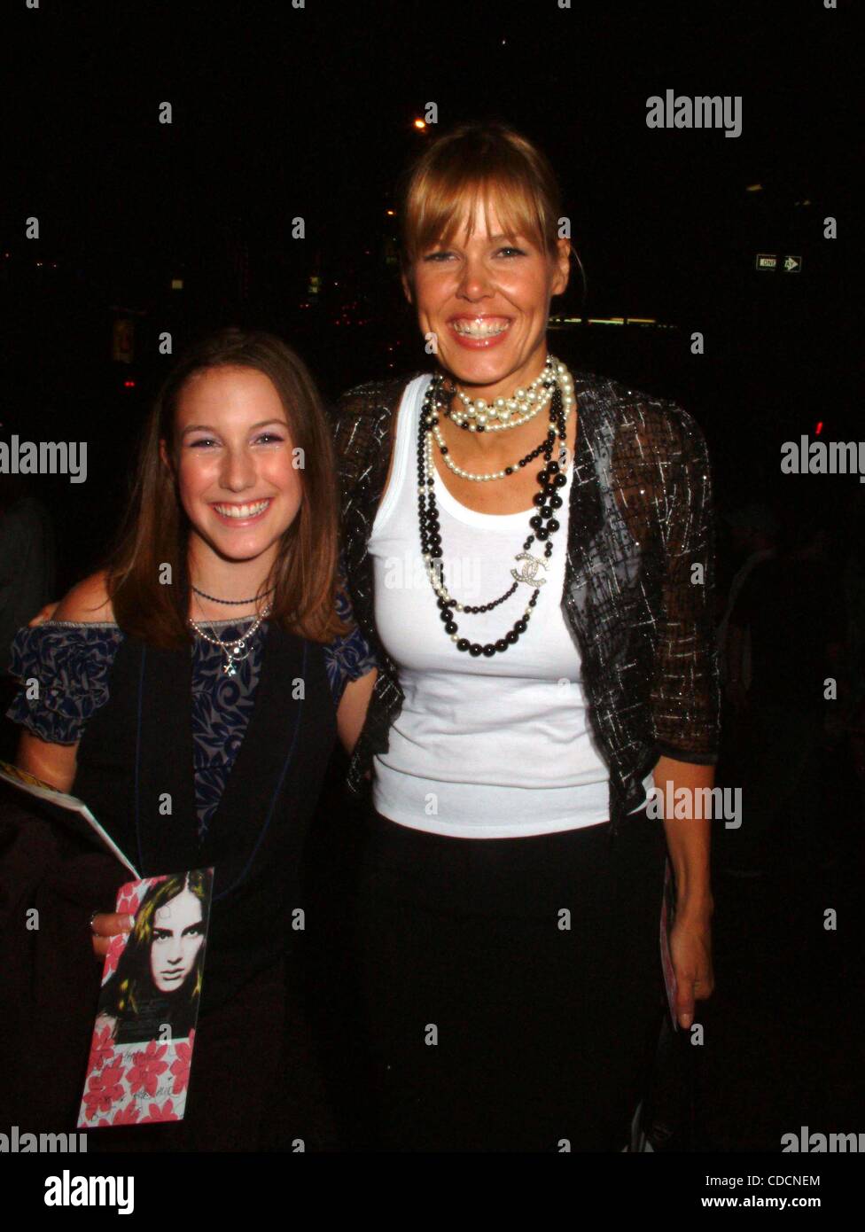 K32824ML MERCEDES-BENZ FASHION WEEK CELEBRITIES ARRIVING BRYANT PARK ...