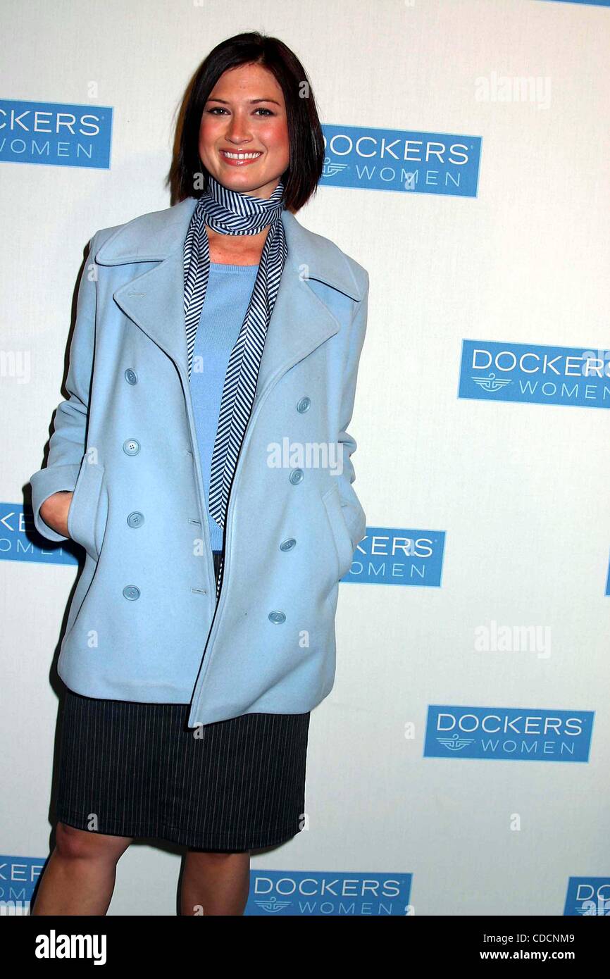 K35903ML.MEREDITH PHILLIPS FROM THE BACHELORETTE JOINS DOCKERS FOR ...