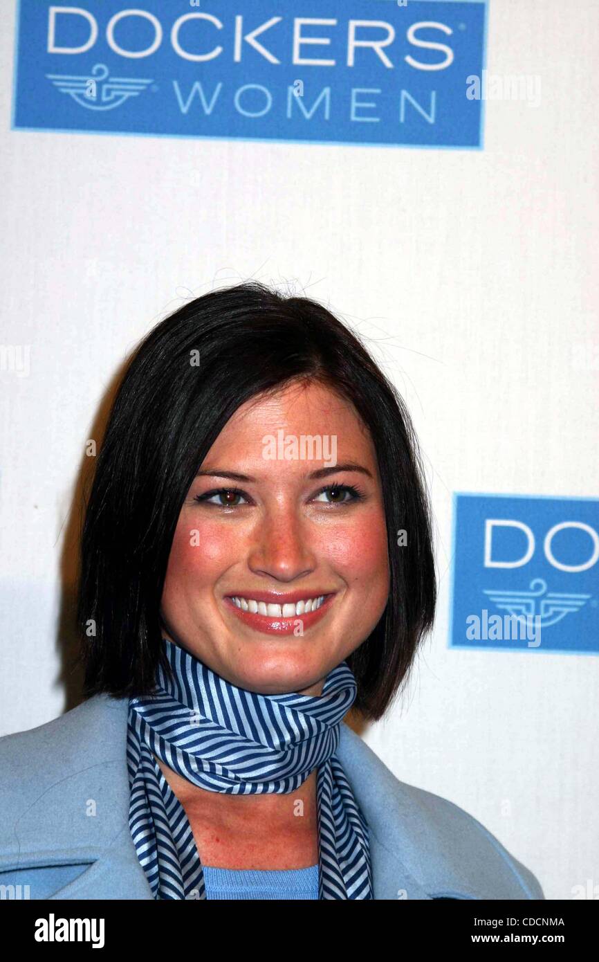 K35903ML.MEREDITH PHILLIPS FROM THE BACHELORETTE JOINS DOCKERS FOR ...