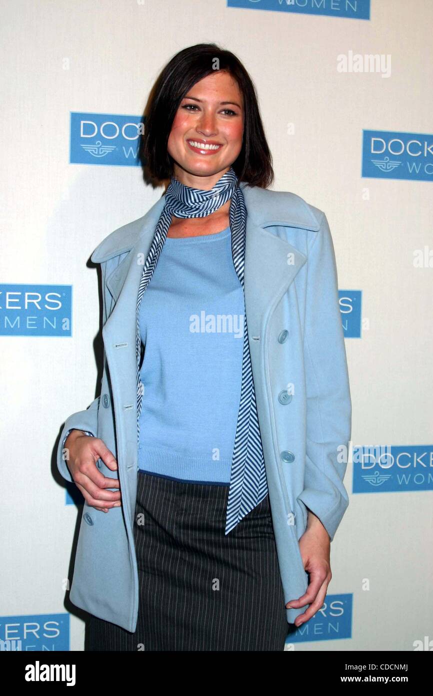 K35903ML.MEREDITH PHILLIPS FROM THE BACHELORETTE JOINS DOCKERS FOR ...