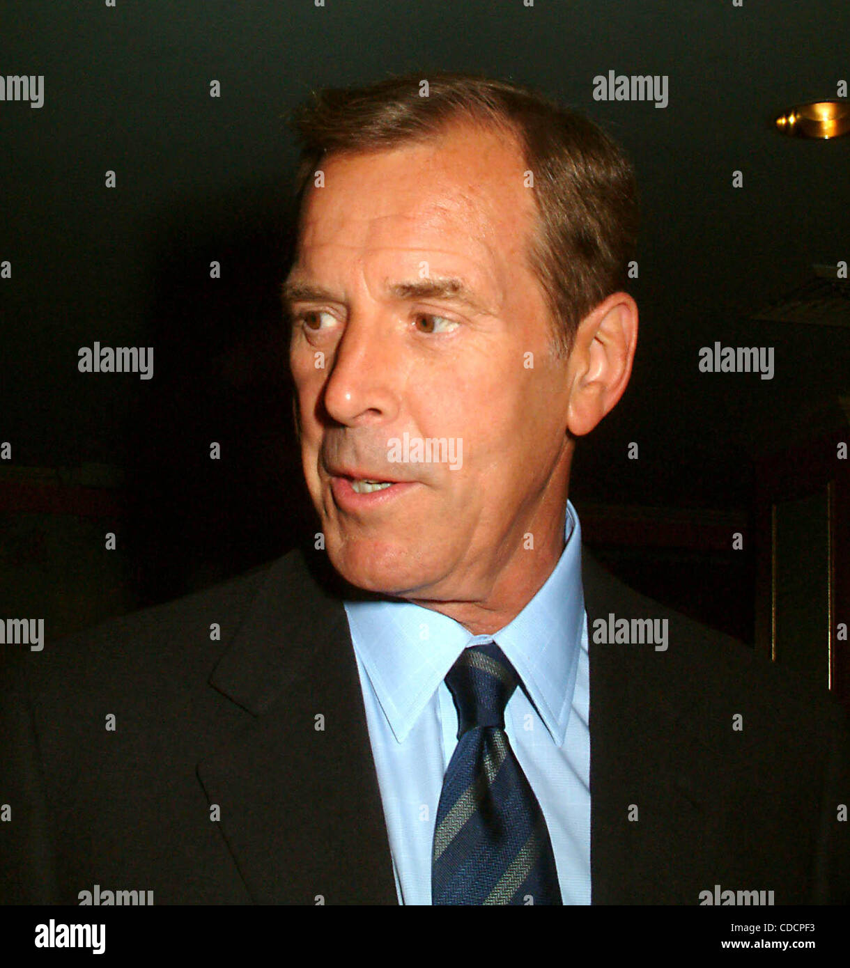 Peter jennings 1 1 jpg hi-res stock photography and images - Alamy