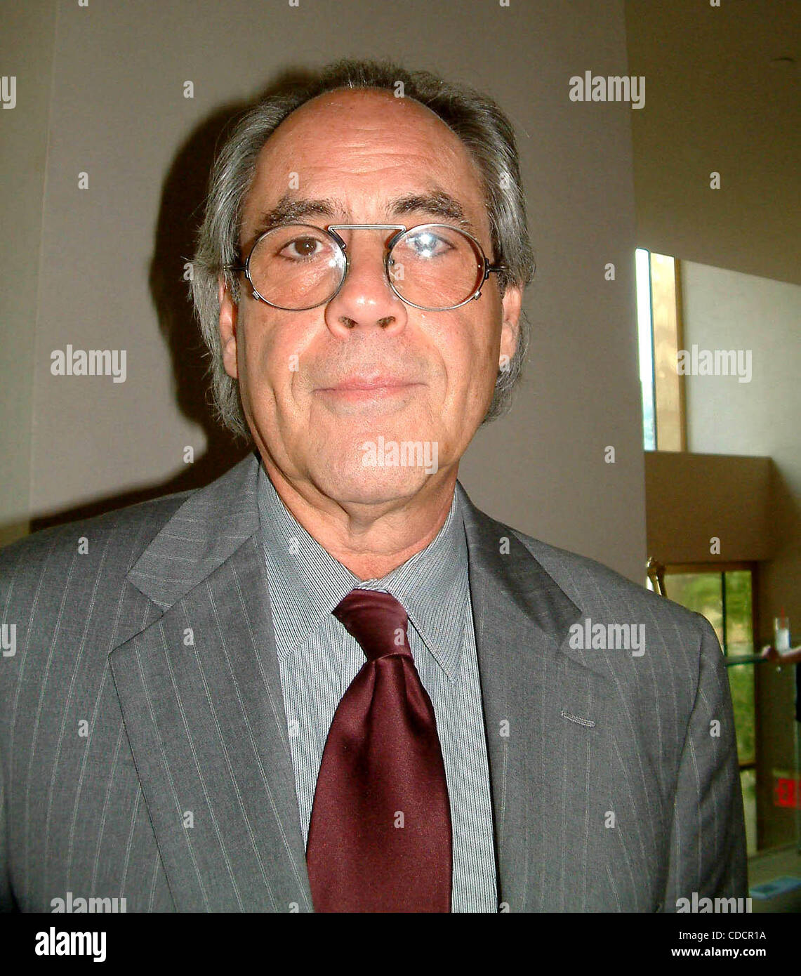 Robert klein hi-res stock photography and images - Alamy