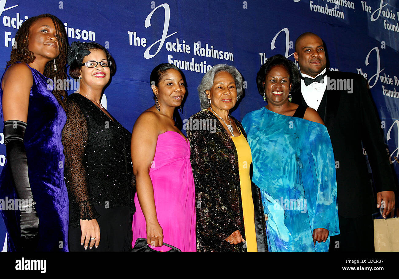 Jackie robinson family hi-res stock photography and images - Alamy