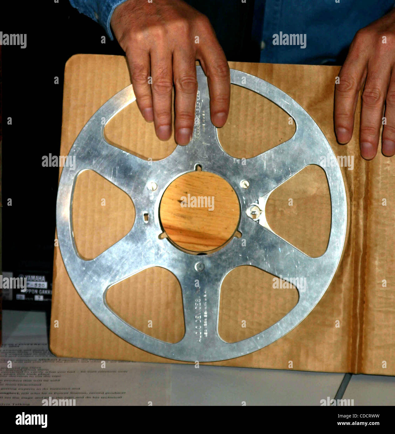K35164ML.THE ORIGNAL TAPE OF ELVIS PRESLEY'S FIRST STUDIO RECORDING TO ...