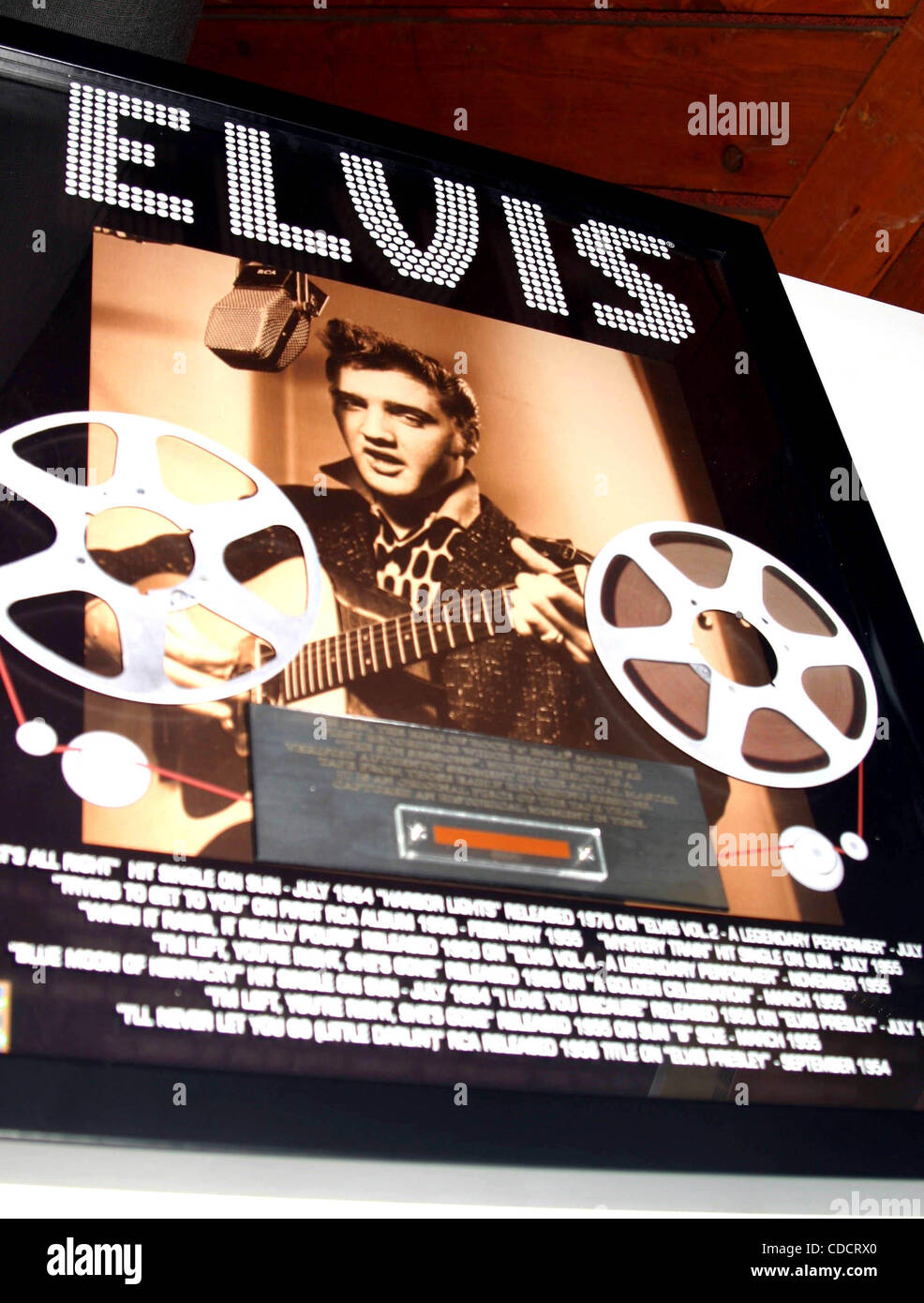 K35164ML.THE ORIGNAL TAPE OF ELVIS PRESLEY'S FIRST STUDIO RECORDING TO ...