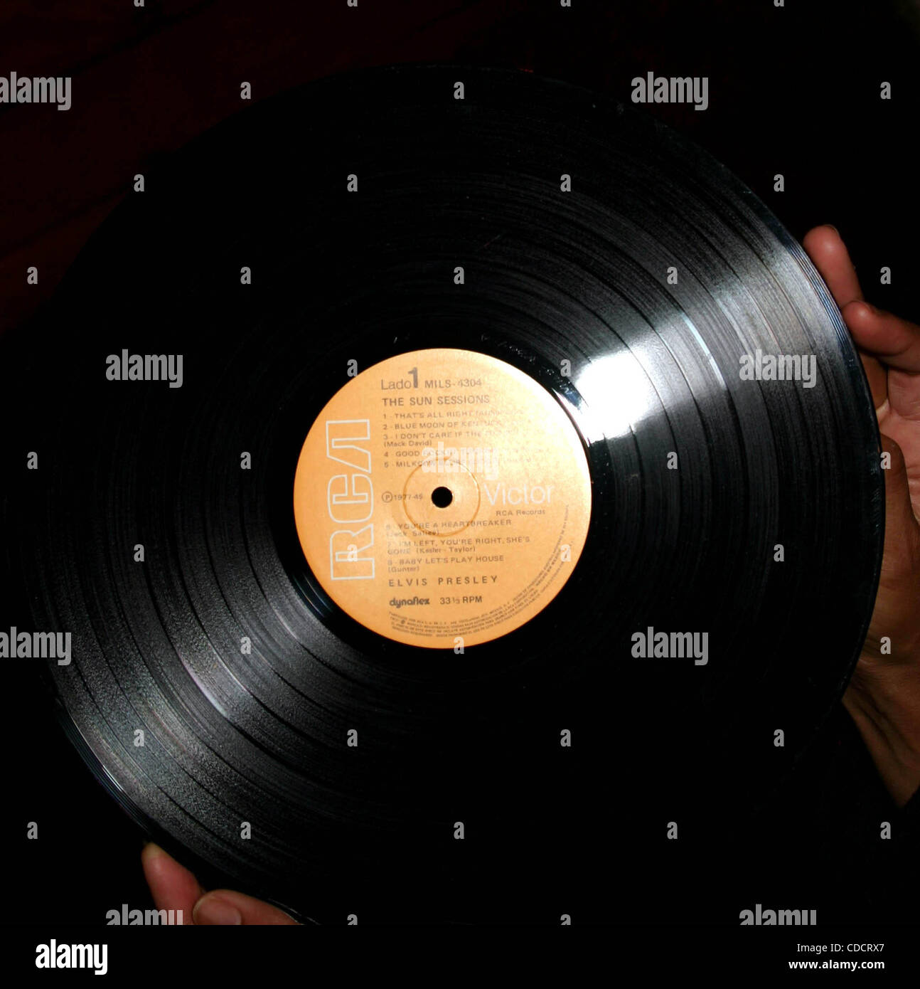 K35164ML.THE ORIGNAL TAPE OF ELVIS PRESLEY'S FIRST STUDIO RECORDING TO ...
