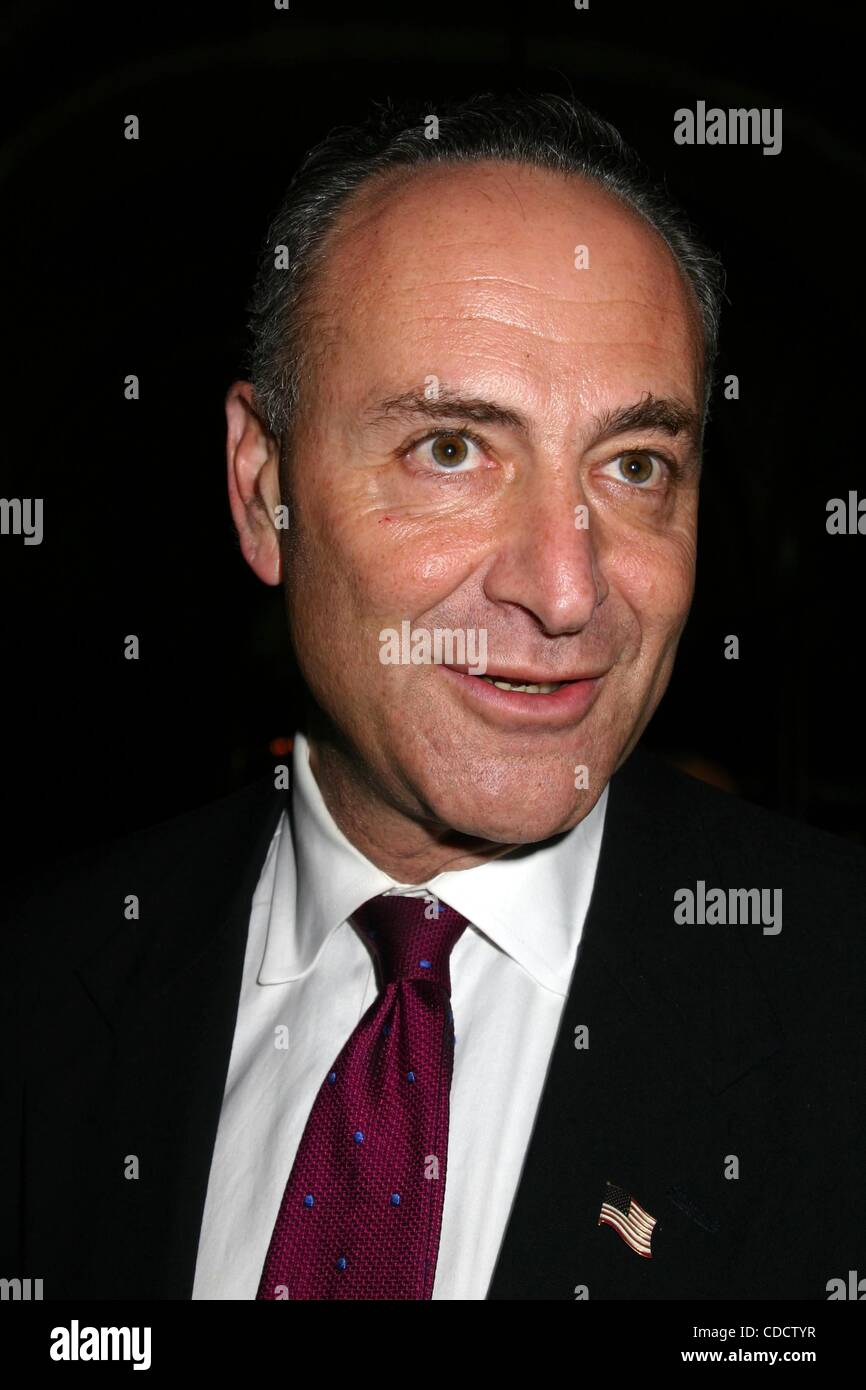 K36396ML.2004 NEW YORK EMMY AWARDS.WALDORF ASTORIA, NEW YORK New York ...