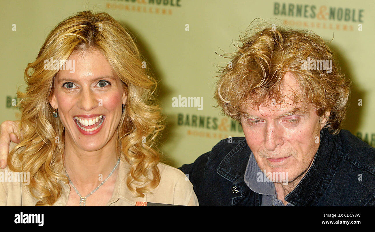 Jan. 1, 2011 - New York, New York, U.S. - K36887RM.DON IMUS AND WIFE ...