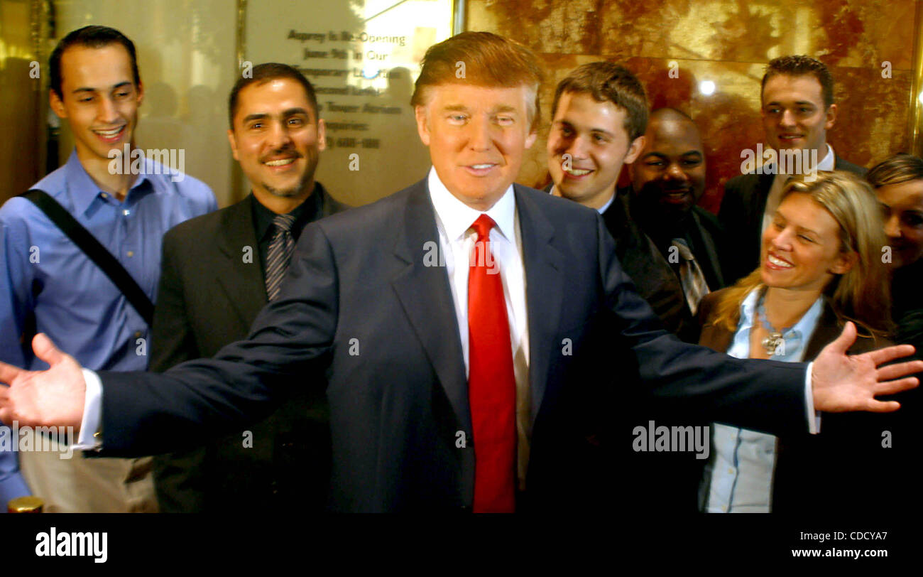 Donald trump the apprentice series hi-res stock photography and images ...