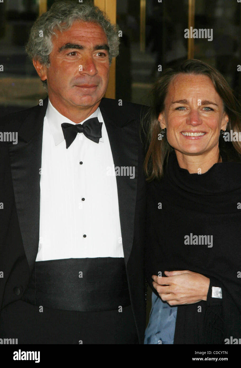 Jan. 1, 2011 - New York, New York, U.S. - K30071RM 04/14/2003.''THANK ...