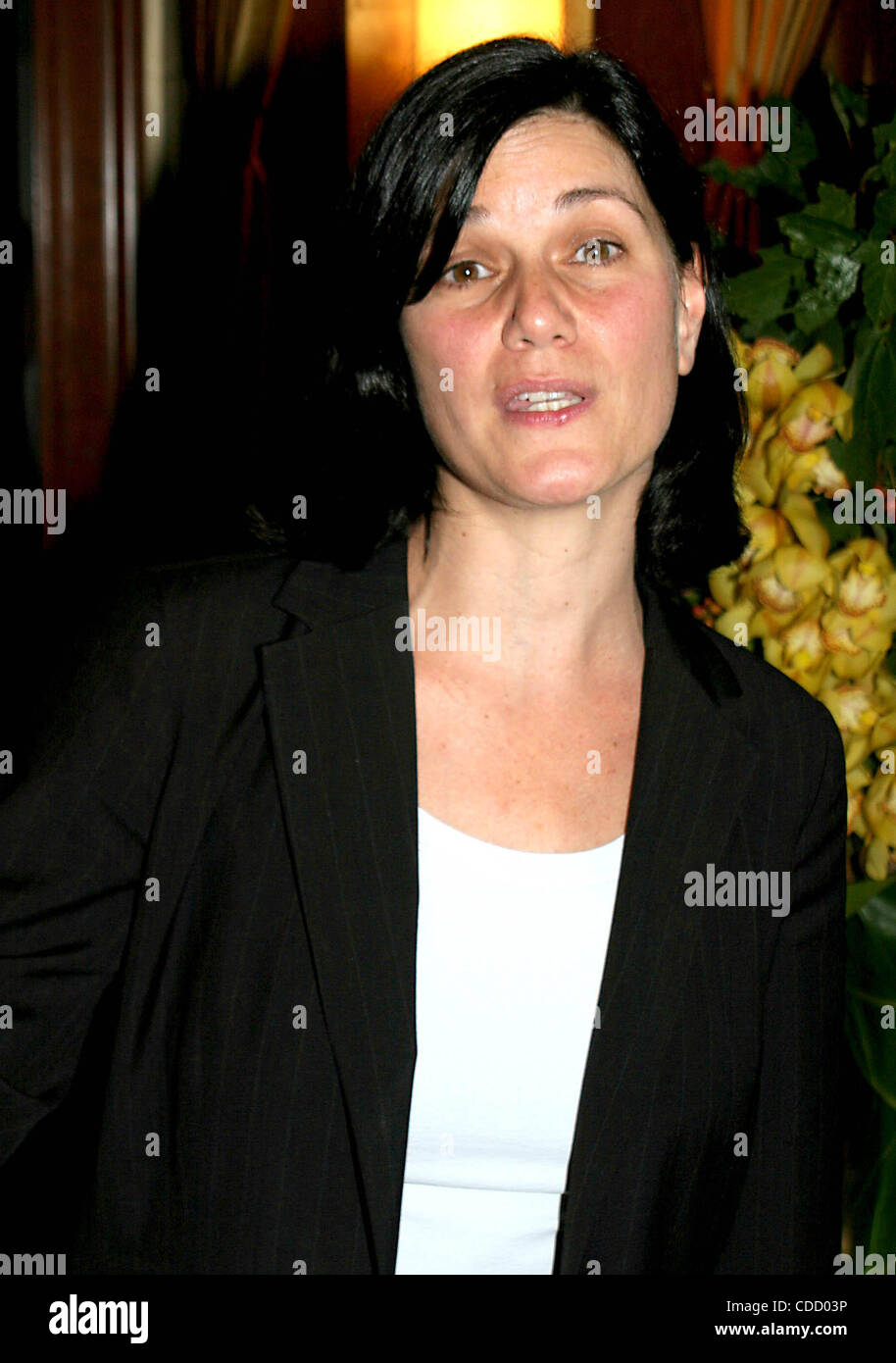 Jan. 1, 2011 - New York, New York, U.S. - LINDA TARANTINOÃƒÅ .K32528RM ...